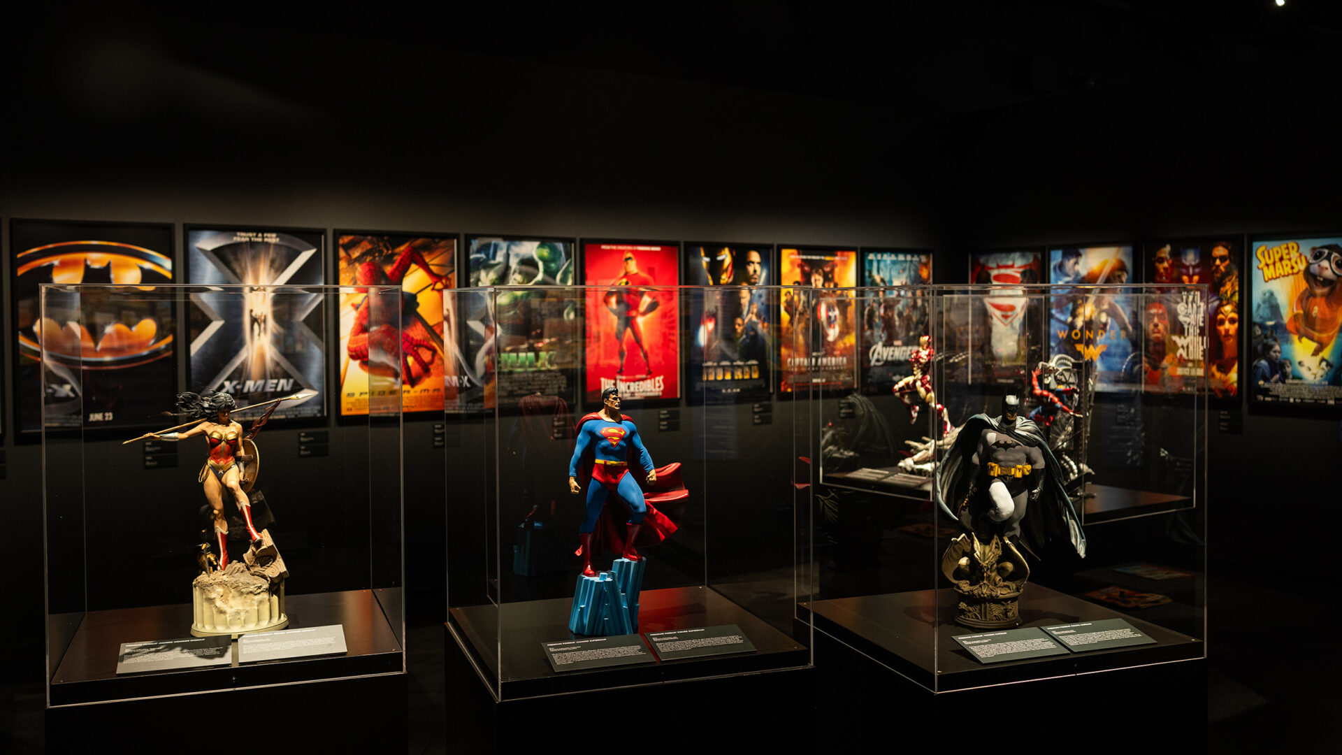 Supersankarit – Antiikista nykypäivään - Museokeskus Vapriikki